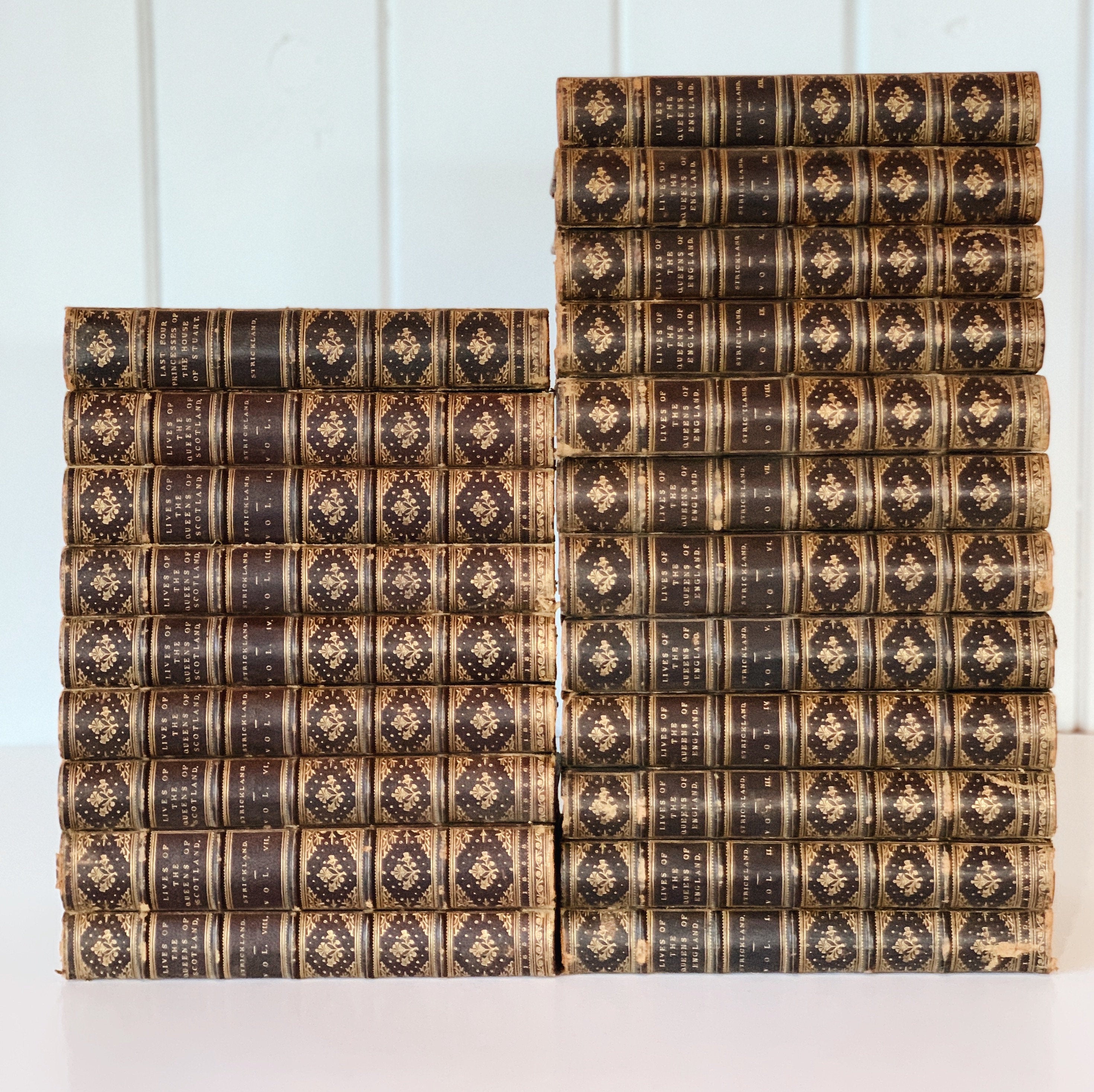 Agnes Strickland Books, Lives of the Queens of England, Scotland, Last ...