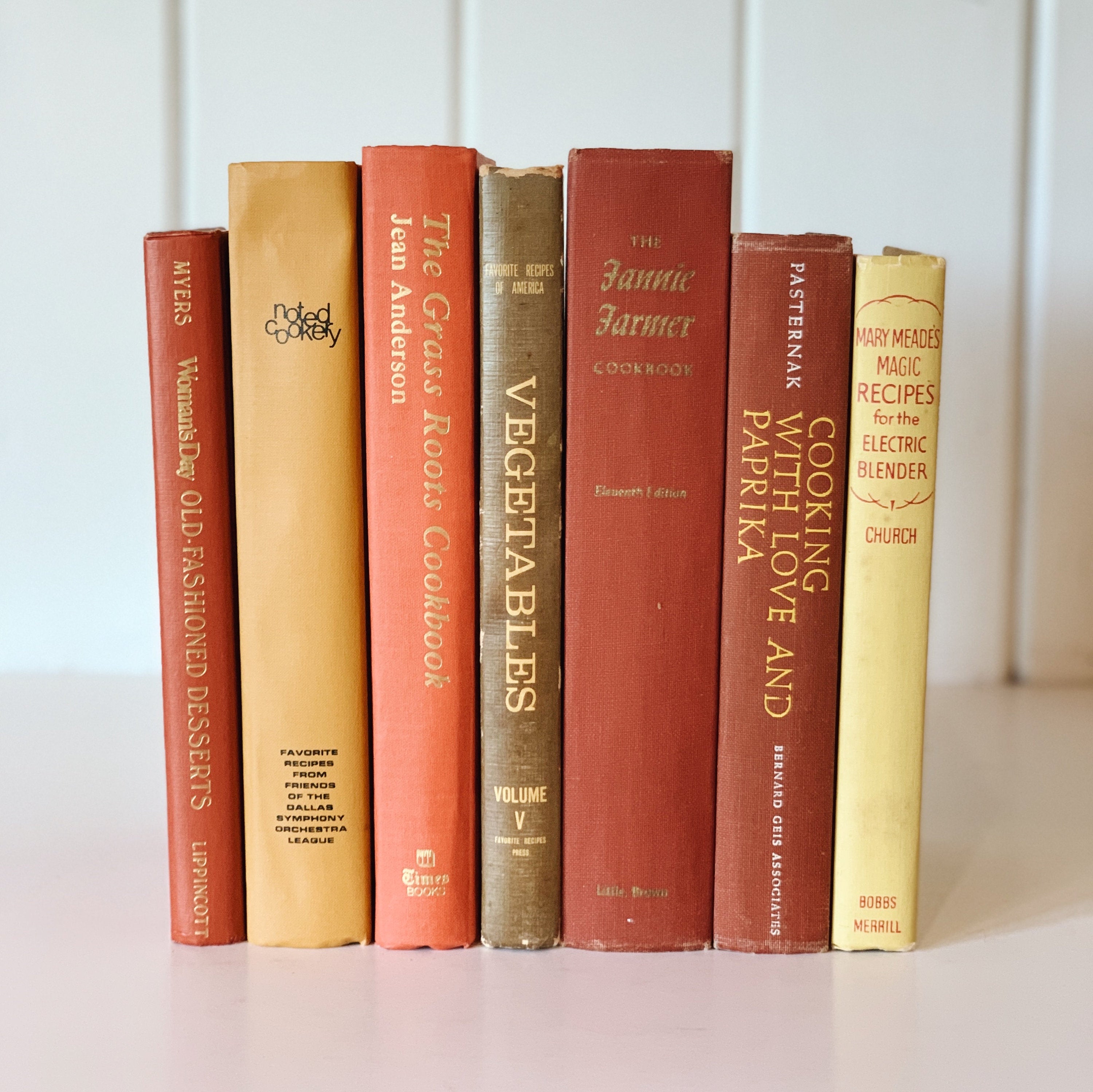 Vintage Book By Color – Pretty Old Books